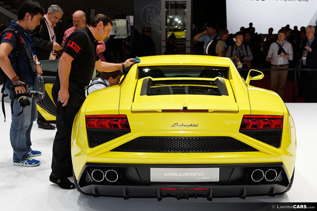 High-Resolution Lamborghini New Gallardo Photos