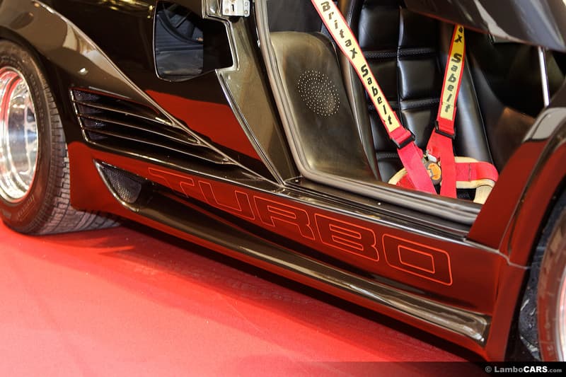 High-Resolution Lamborghini Countach Turbo S Photos