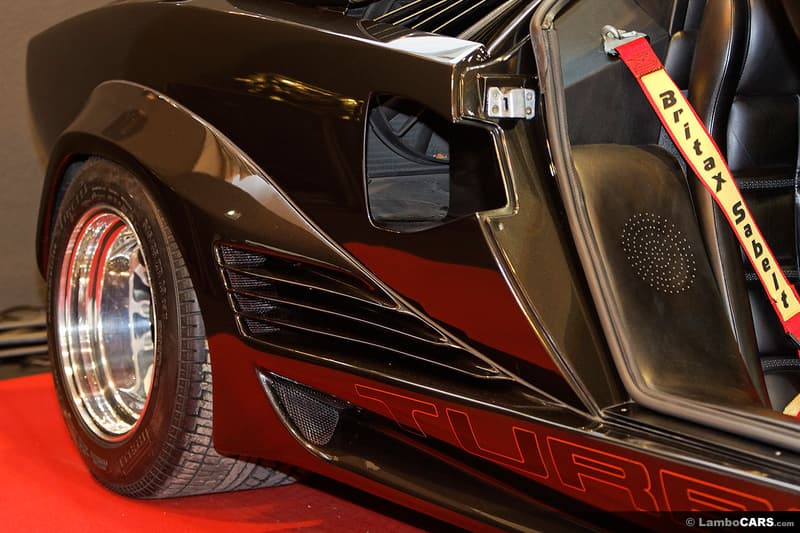 High-Resolution Lamborghini Countach Turbo S Photos