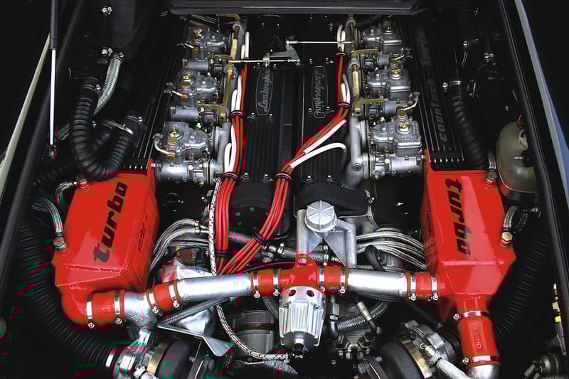 High-Resolution Lamborghini Countach Turbo S Photos