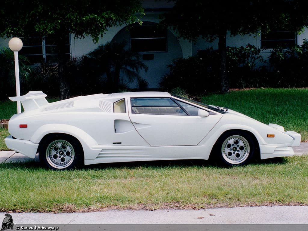 High-Resolution Lamborghini Countach Photos