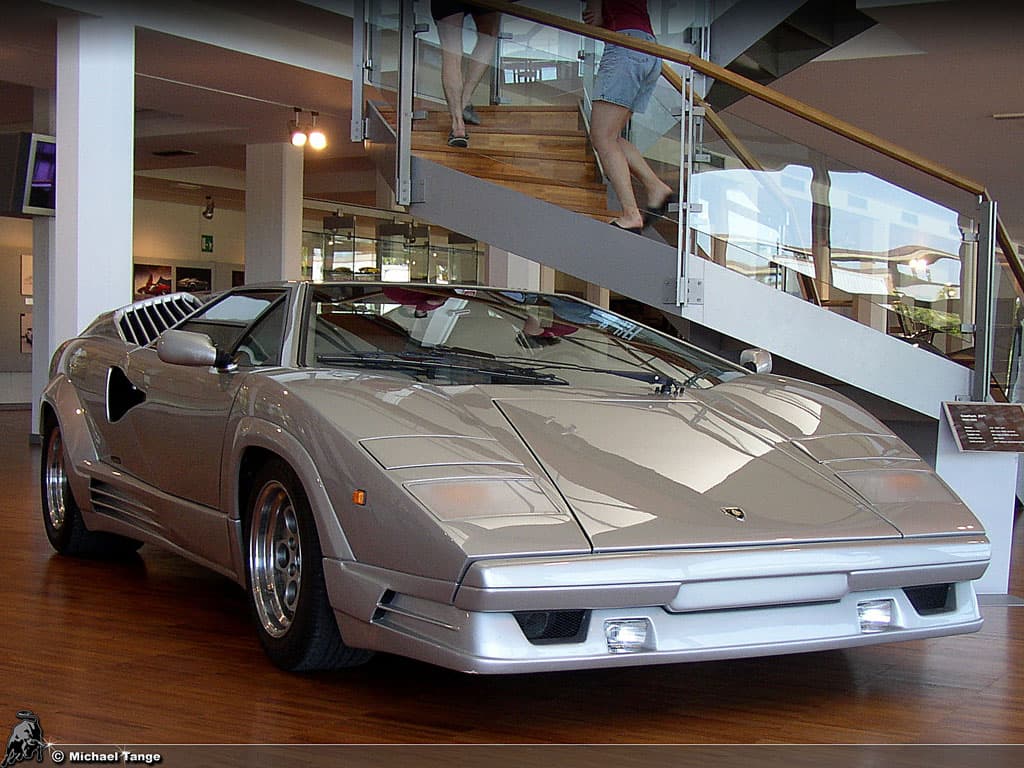 High-Resolution Lamborghini Countach Photos