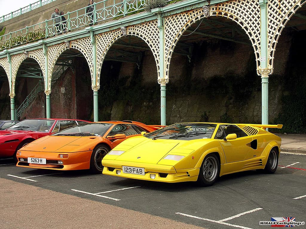 High-Resolution Lamborghini Countach Photos