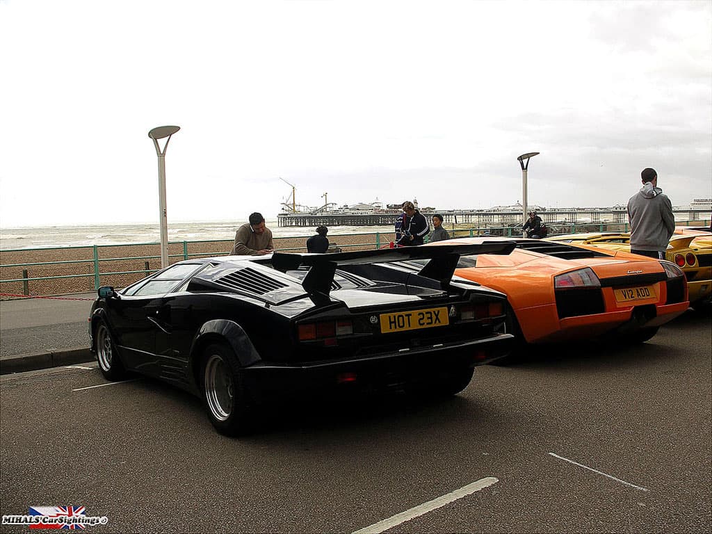 High-Resolution Lamborghini Countach Photos