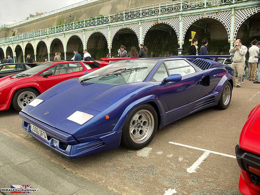 High-Resolution Lamborghini Countach Photos