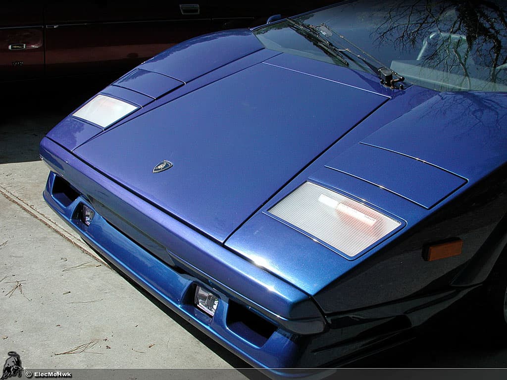 High-Resolution Lamborghini Countach Photos