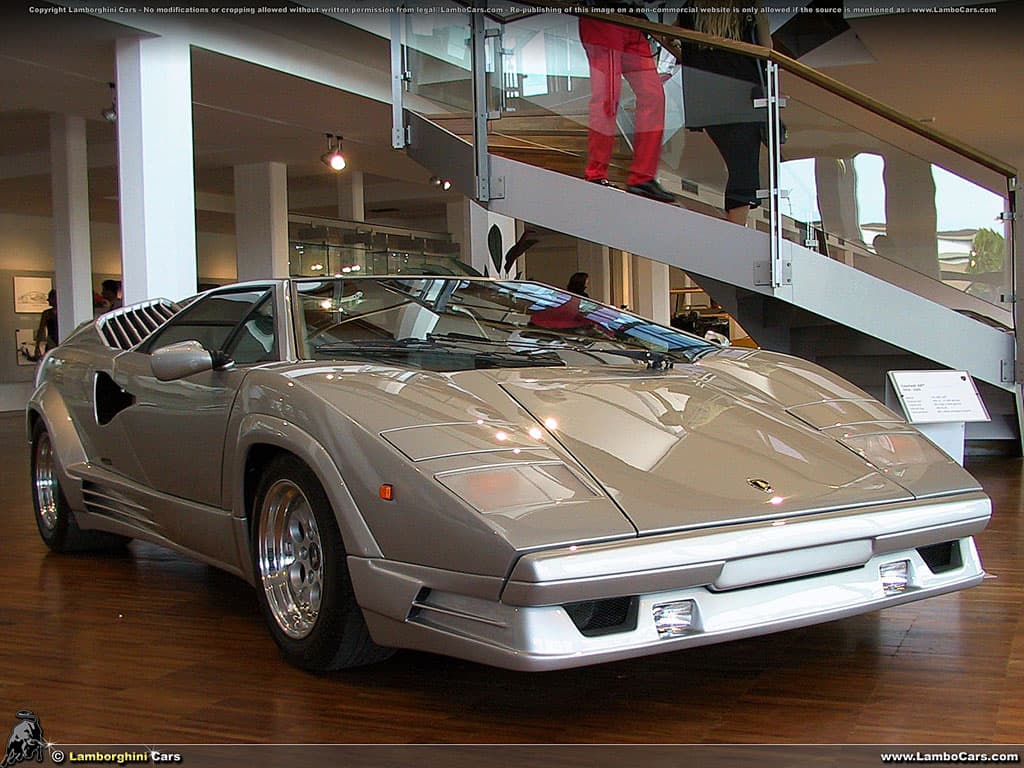 High-Resolution Lamborghini Countach Photos