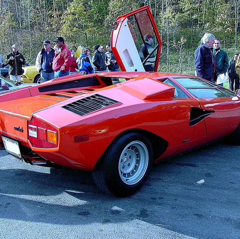 High-Resolution Lamborghini Countach LP400 Photos