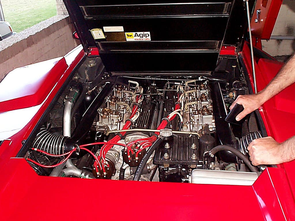 High-Resolution Lamborghini Countach LP400 Photos