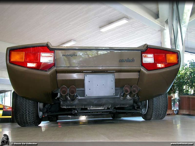 High-Resolution Lamborghini Countach LP400 Photos