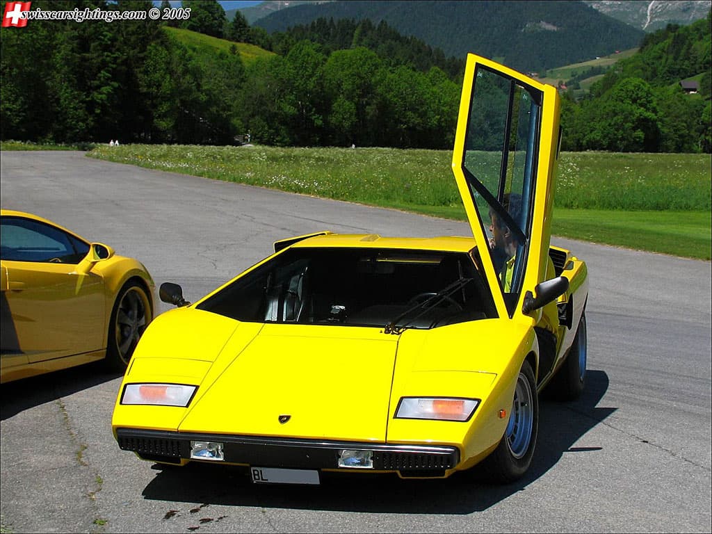 High-Resolution Lamborghini Countach LP400 Photos