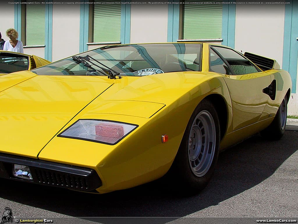 High-Resolution Lamborghini Countach LP400 Photos
