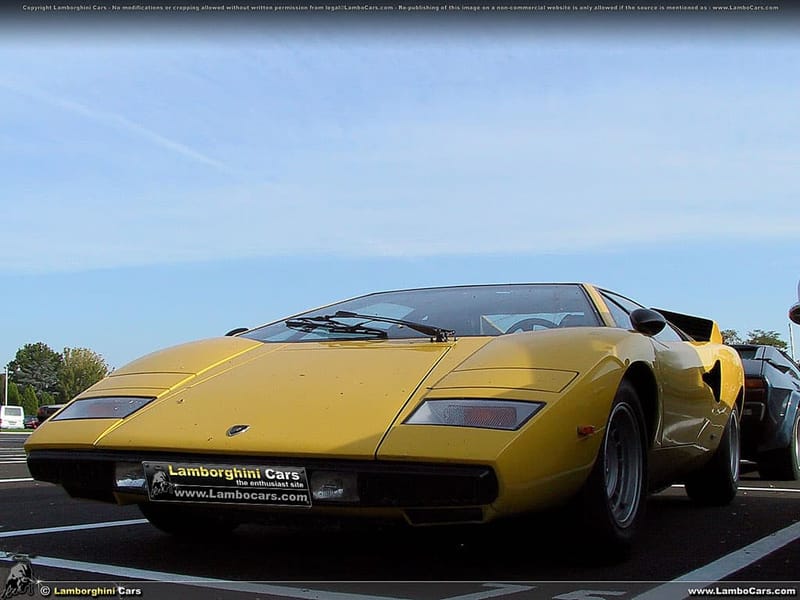 High-Resolution Lamborghini Countach LP400 Photos