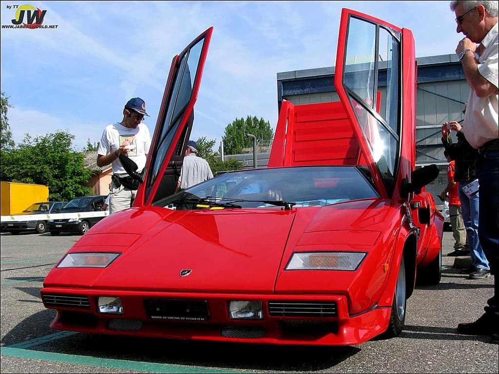 High-Resolution Lamborghini Countach LP400 S Photos
