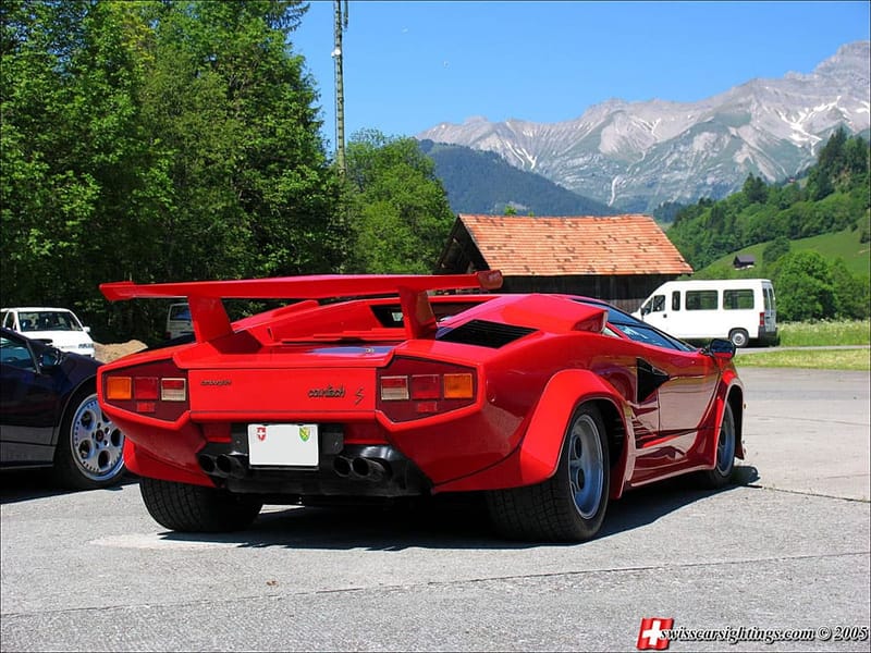 High-Resolution Lamborghini Countach LP400 S Photos