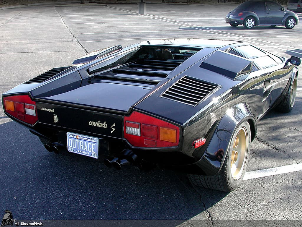 High-Resolution Lamborghini Countach LP400 S Photos