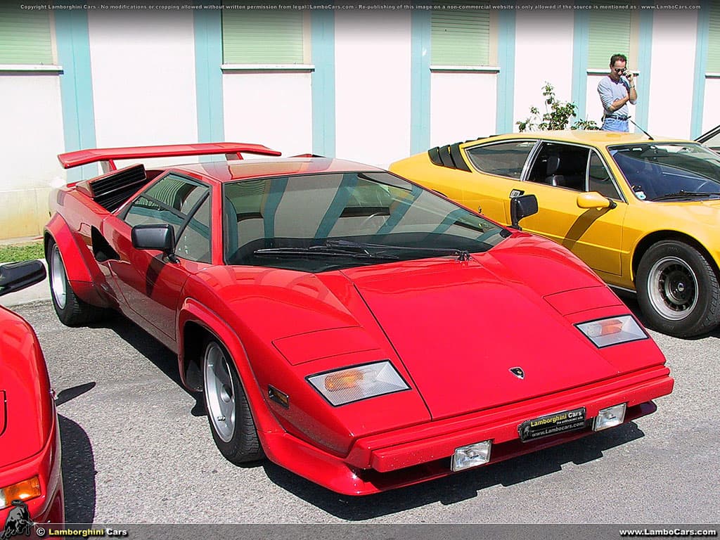 High-Resolution Lamborghini Countach LP400 S Photos