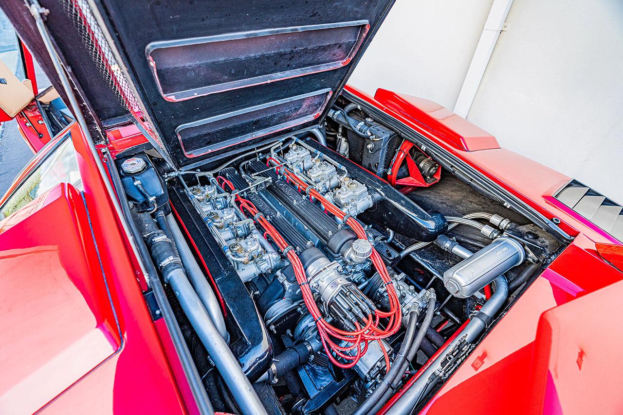 Lamborghini Countach vs Diablo: A Comparative Analysis - LamboCars