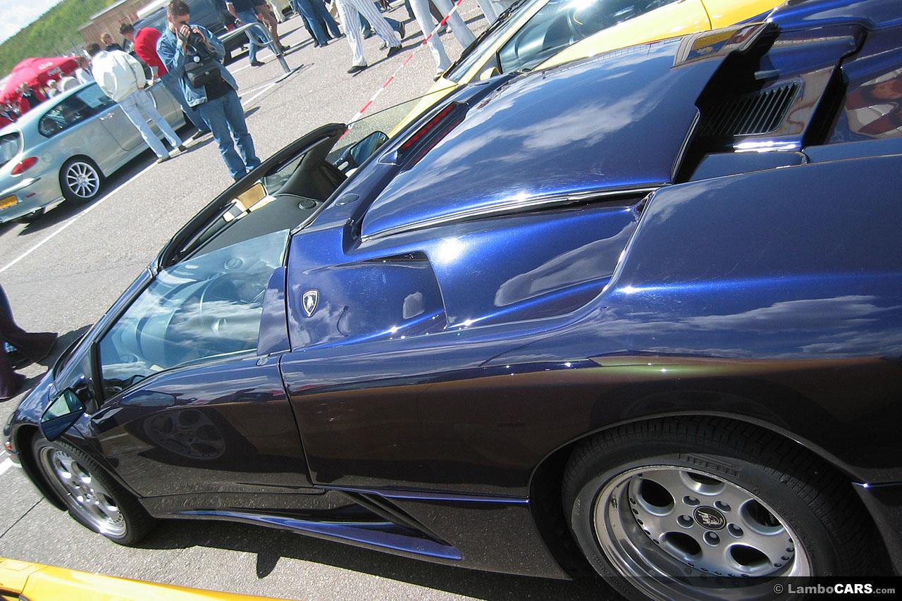 The Diablo Roadster celebrates 25 years - the STORY on LamboCARS.com