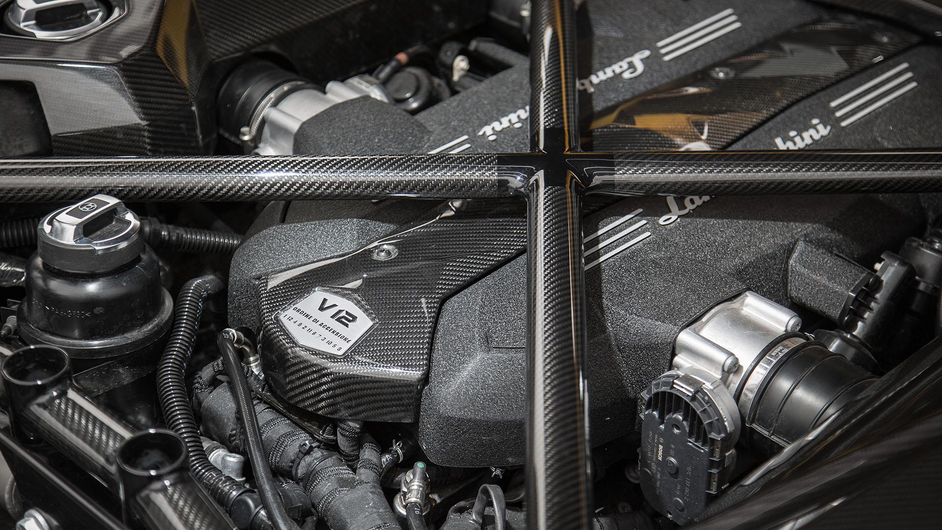 Lamborghini News, Specs, & Model Guides | LamboCARS.com