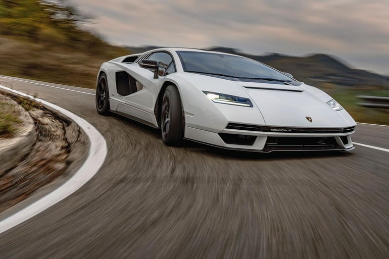Three generations of the Lamborghini Countach on the road - the video ...