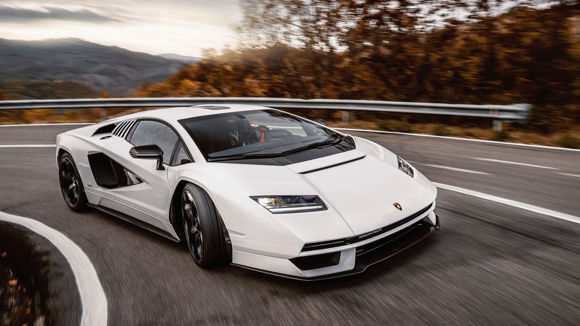 Lamborghini Horsepower: How much HP Does A Lambo? - LamboCars