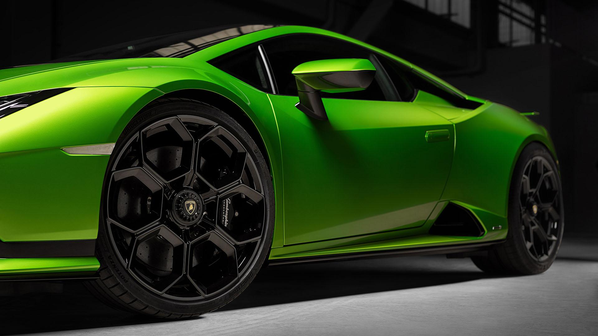 Lamborghini Bolt Patterns & Lug Sizes: A Comprehensive Overview - LamboCARS