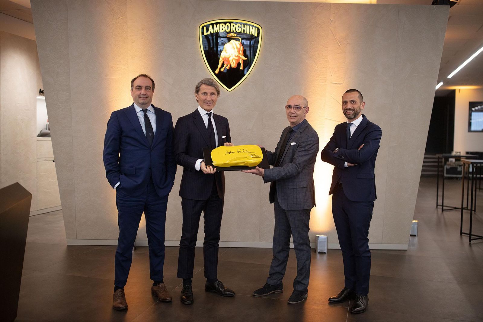 Lamborghini Geneva reveals new, expanded showroom - LamboCARS
