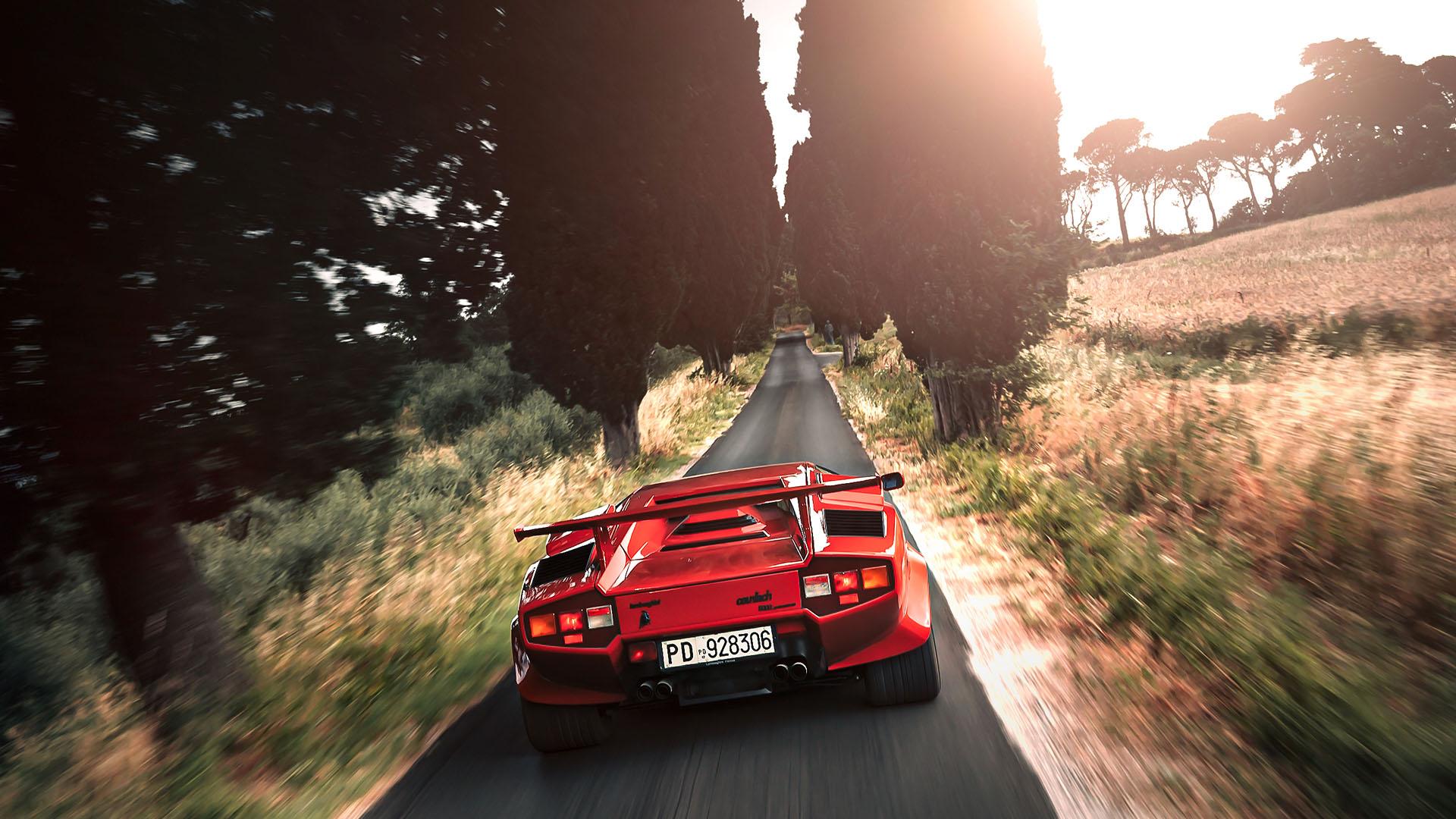 Back in the Eighties, the Countach and the LM002 shared a V12 - LamboCARS