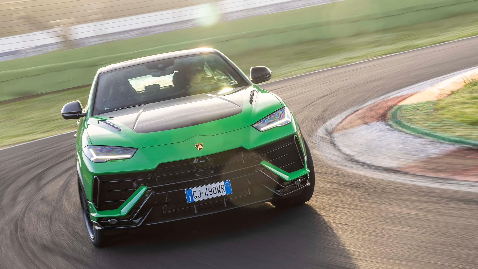 Lamborghini Urus Vs Performante Drag Race - LamboCars
