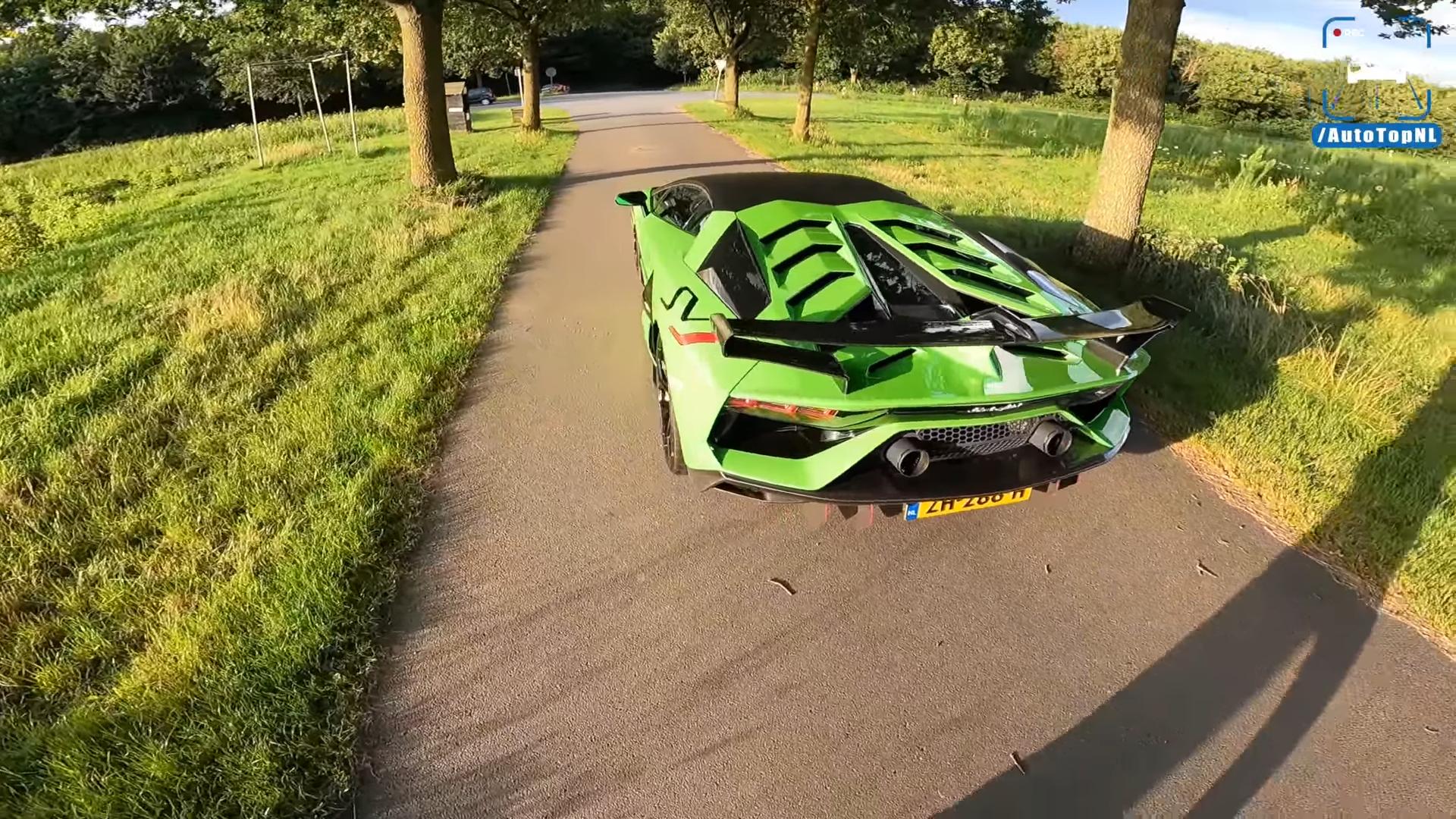 Lamborghini Aventador SVJ Autobahn Run - LamboCARS