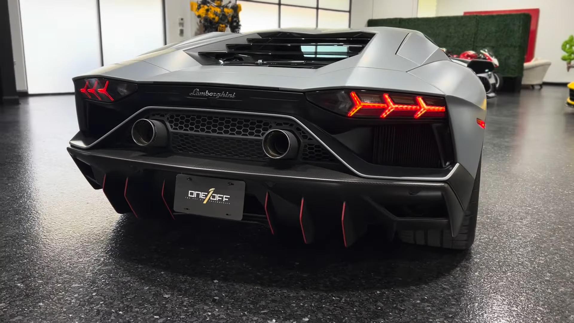 2025 Lamborghini Huracán successor Hexagonal taillight Steals the ...