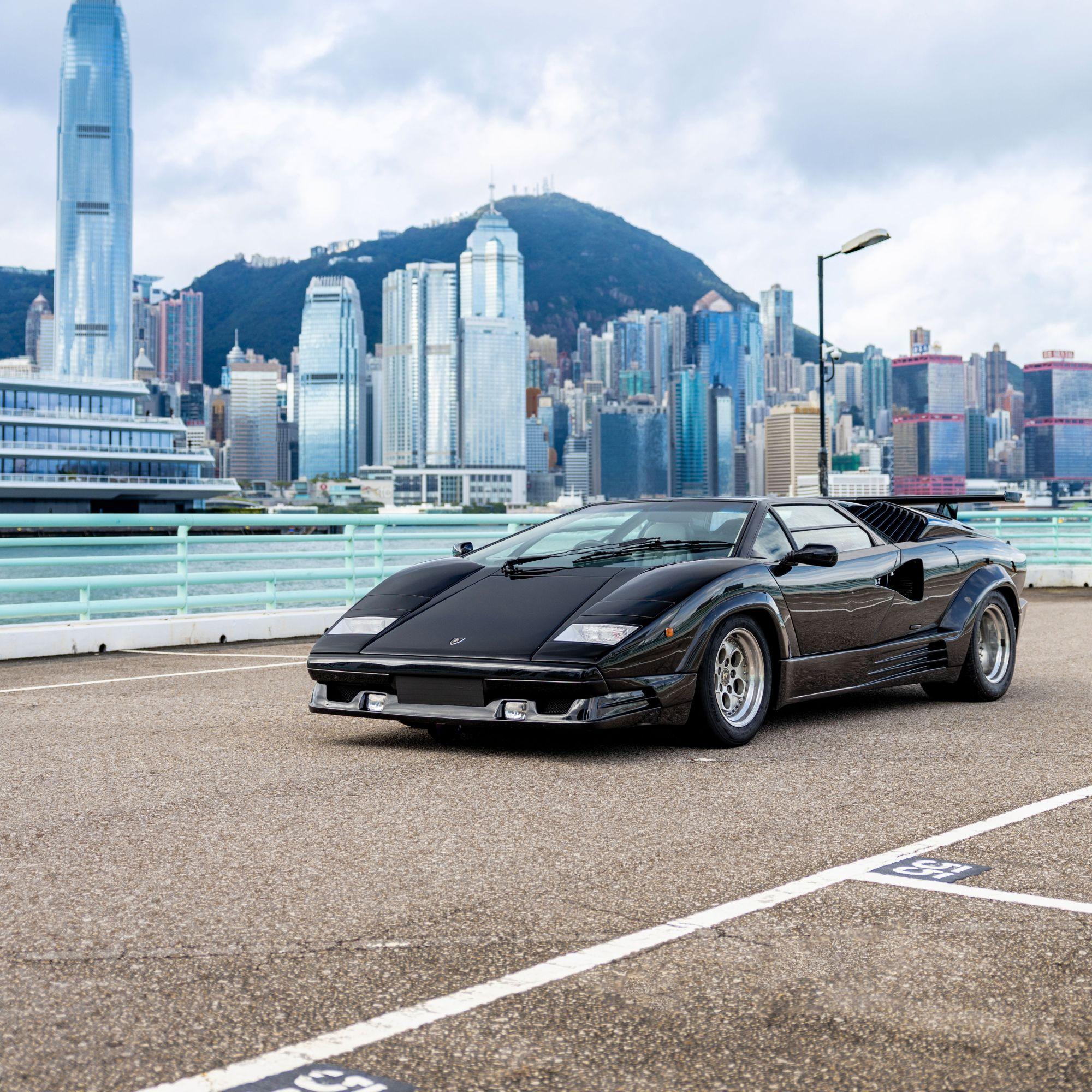 Rare & Immaculate 25th Anniversary Metallic Black Lamborghini Countach ...
