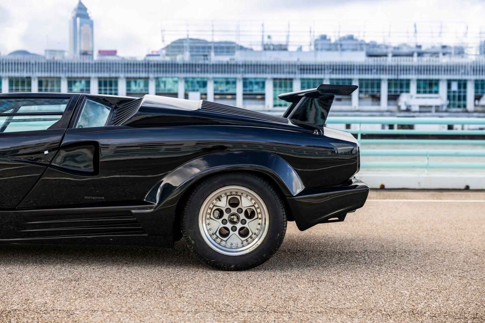 Rare & Immaculate 25th Anniversary Metallic Black Lamborghini Countach ...