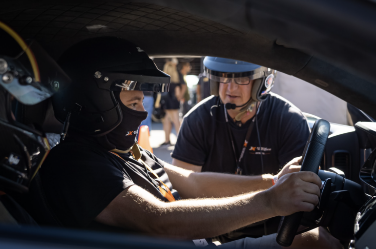 How to Drive a Lamborghini: Expert Insights from Supercar Professionals ...