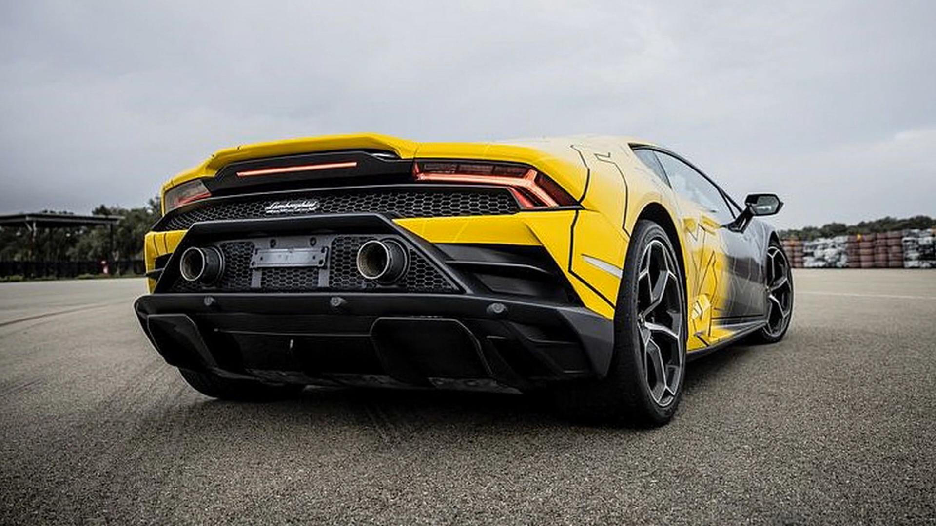 Lamborghini Active Wheel Carrier: The Exclusive Technology Behind The ...