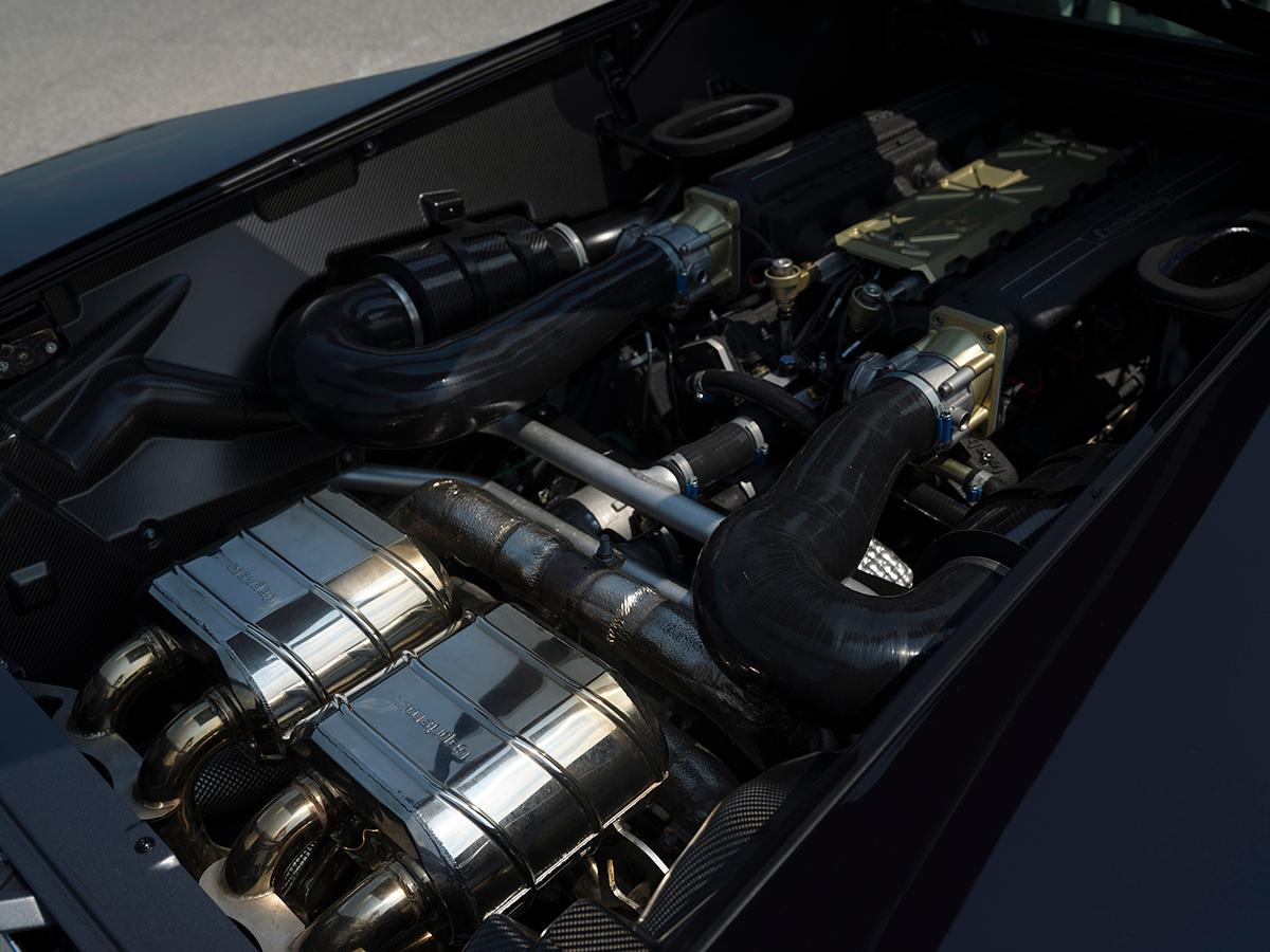 Eccentrica's Lamborghini Diablo V12 Restomod A Rare Fusion of '90s Soul ...