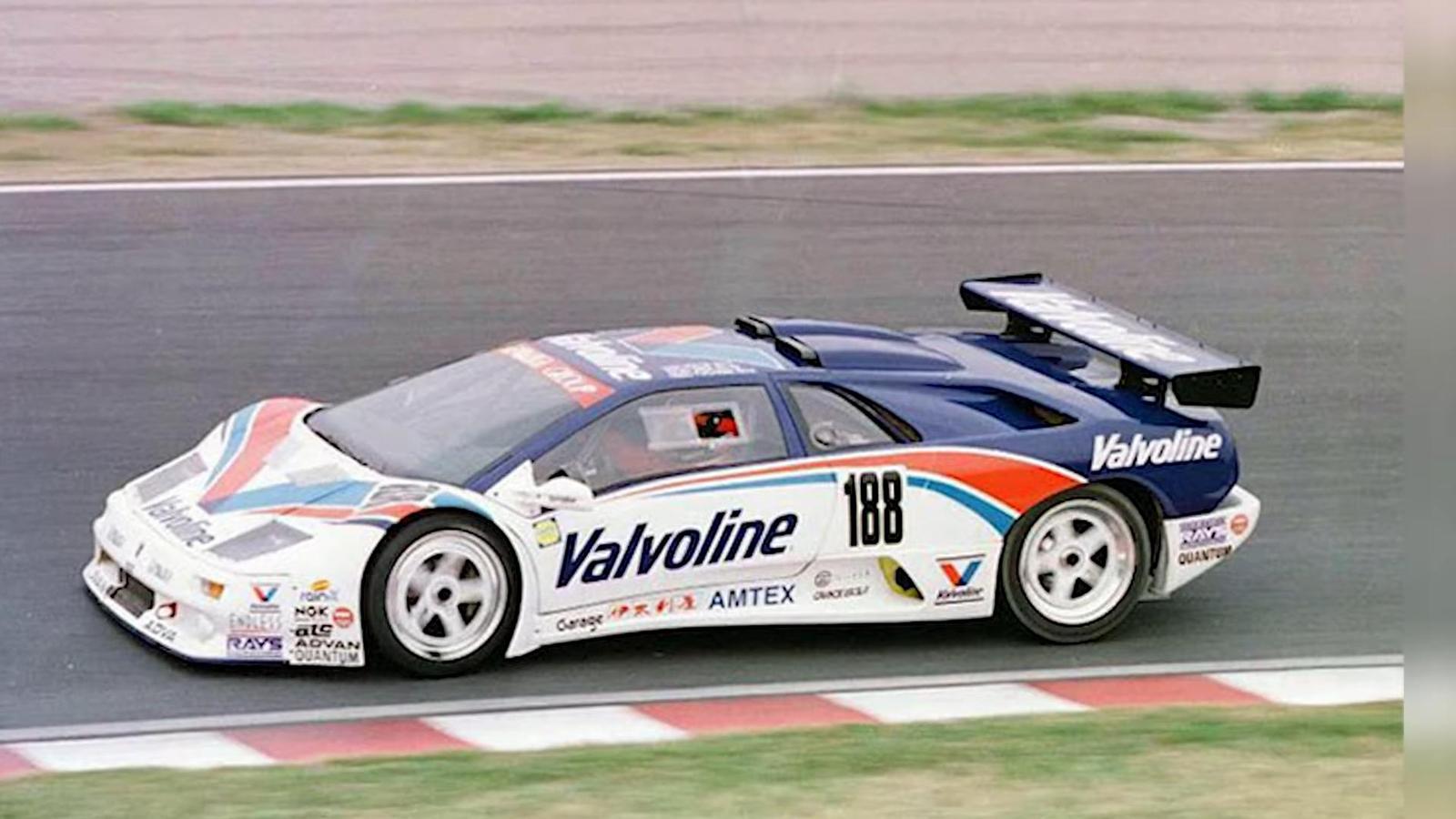 Lamborghini News, Specs, & Model Guides | LamboCARS.com